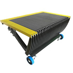 Otis RB Step 40" Wide Black Cleated Riser — North East Escalator Parts